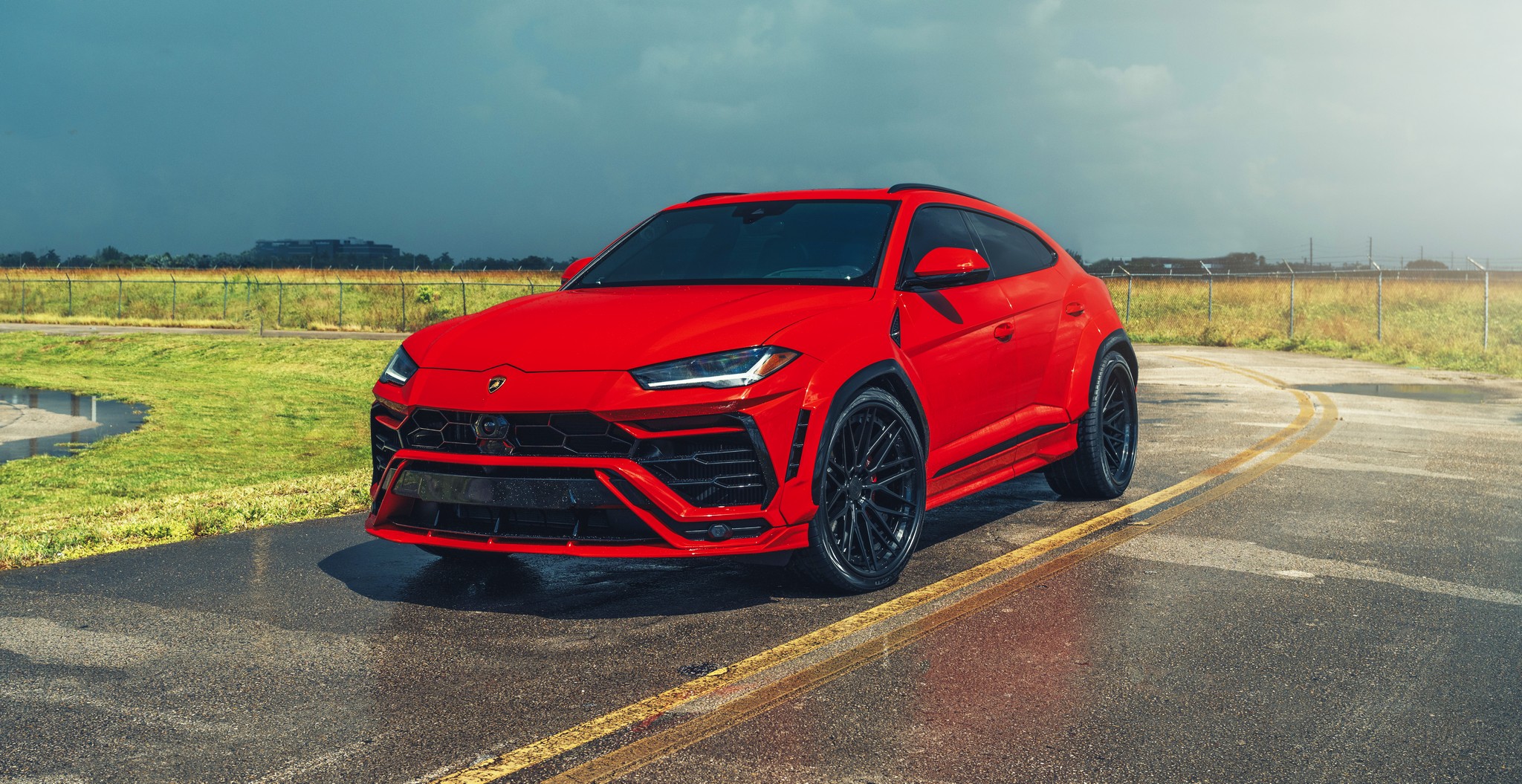Widebody Lamborghini Urus - SV10 Deep Concave FS - Strasse Wheels